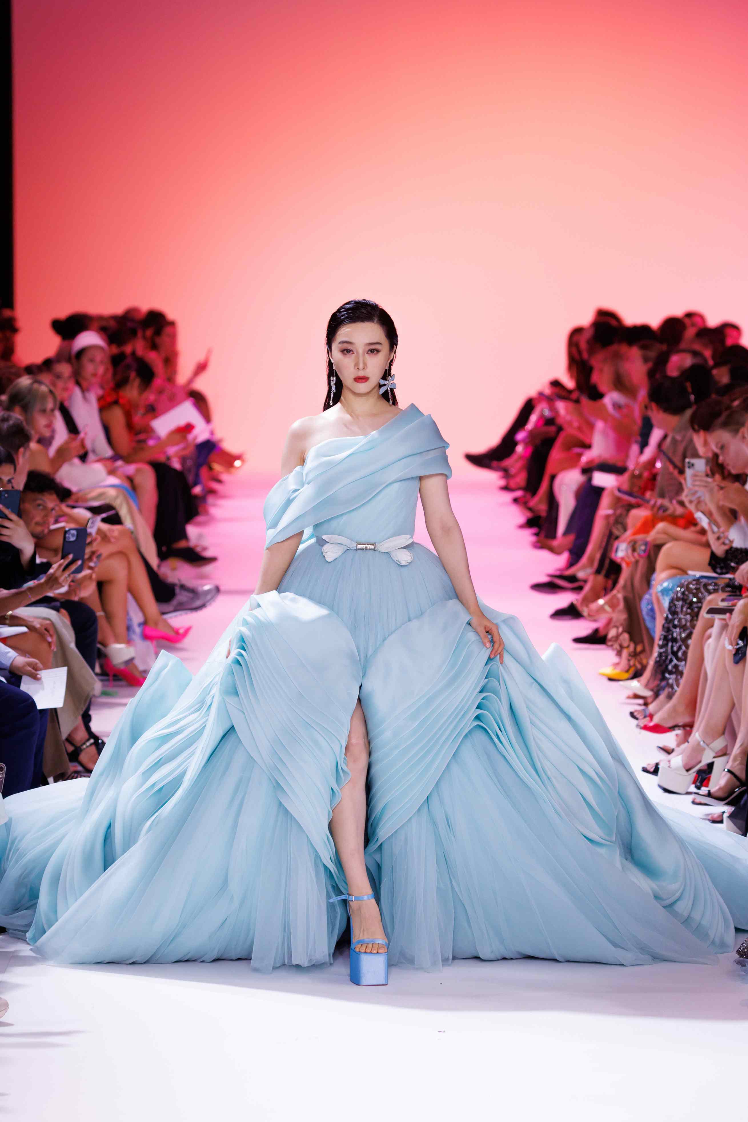 Georges Hobeika Couture Fall 2023, Fang Bingbing at runway